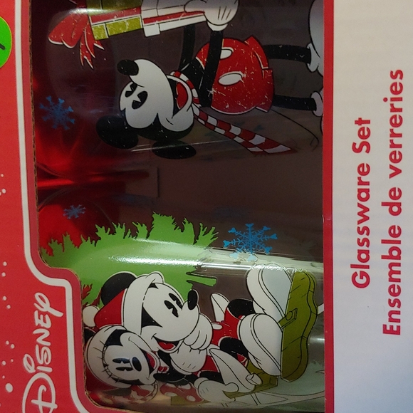 Disney | Holiday | Disney Glass Set | Poshmark
